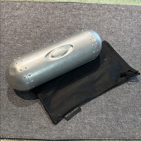 Oakley | Accessories | Oakley Large Metal Vault Sunglass Case | Poshmark